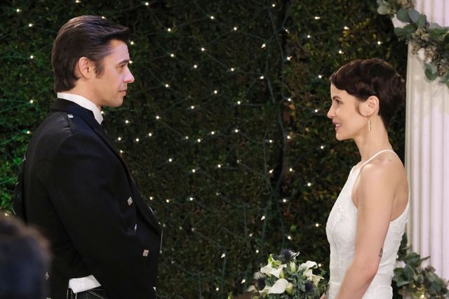 Days of our Lives' Sarah and Xander play the newlywed game