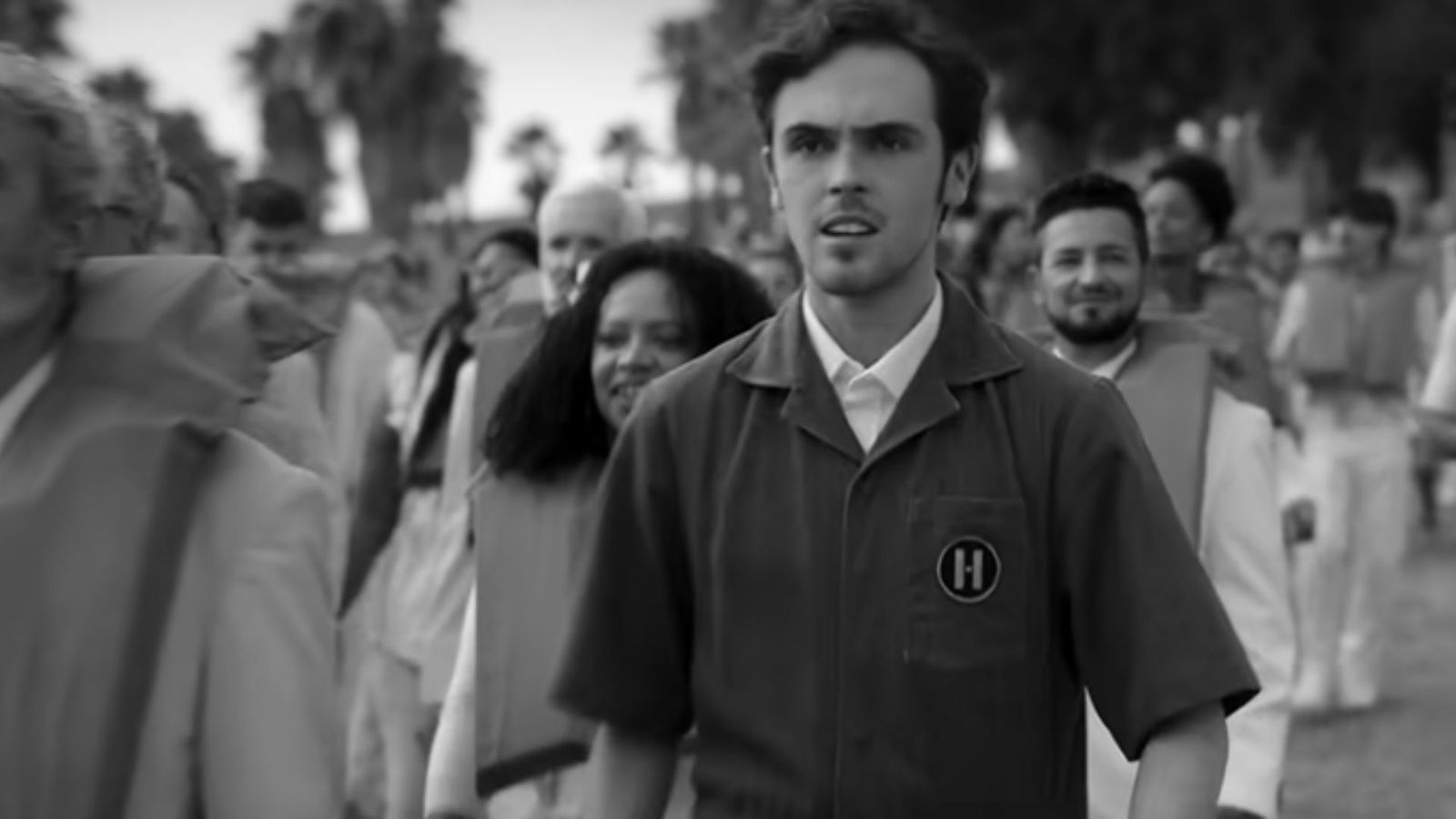 Is Caeneus transgender in Kaos? Netflix's modernization of Greek ...