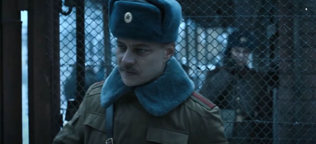 Does Enzo die in Stranger Things