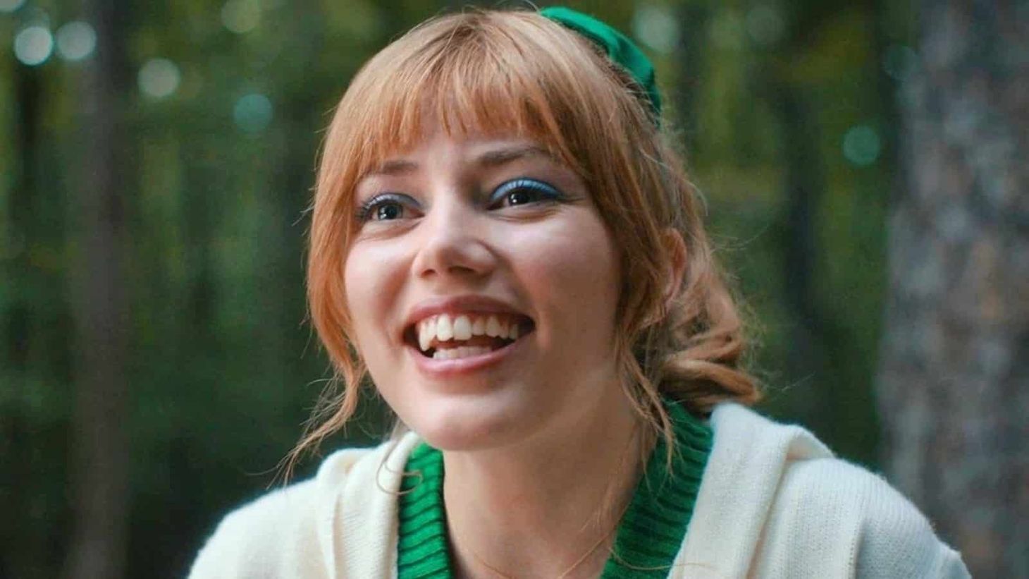 Who plays Chrissy in Stranger Things?